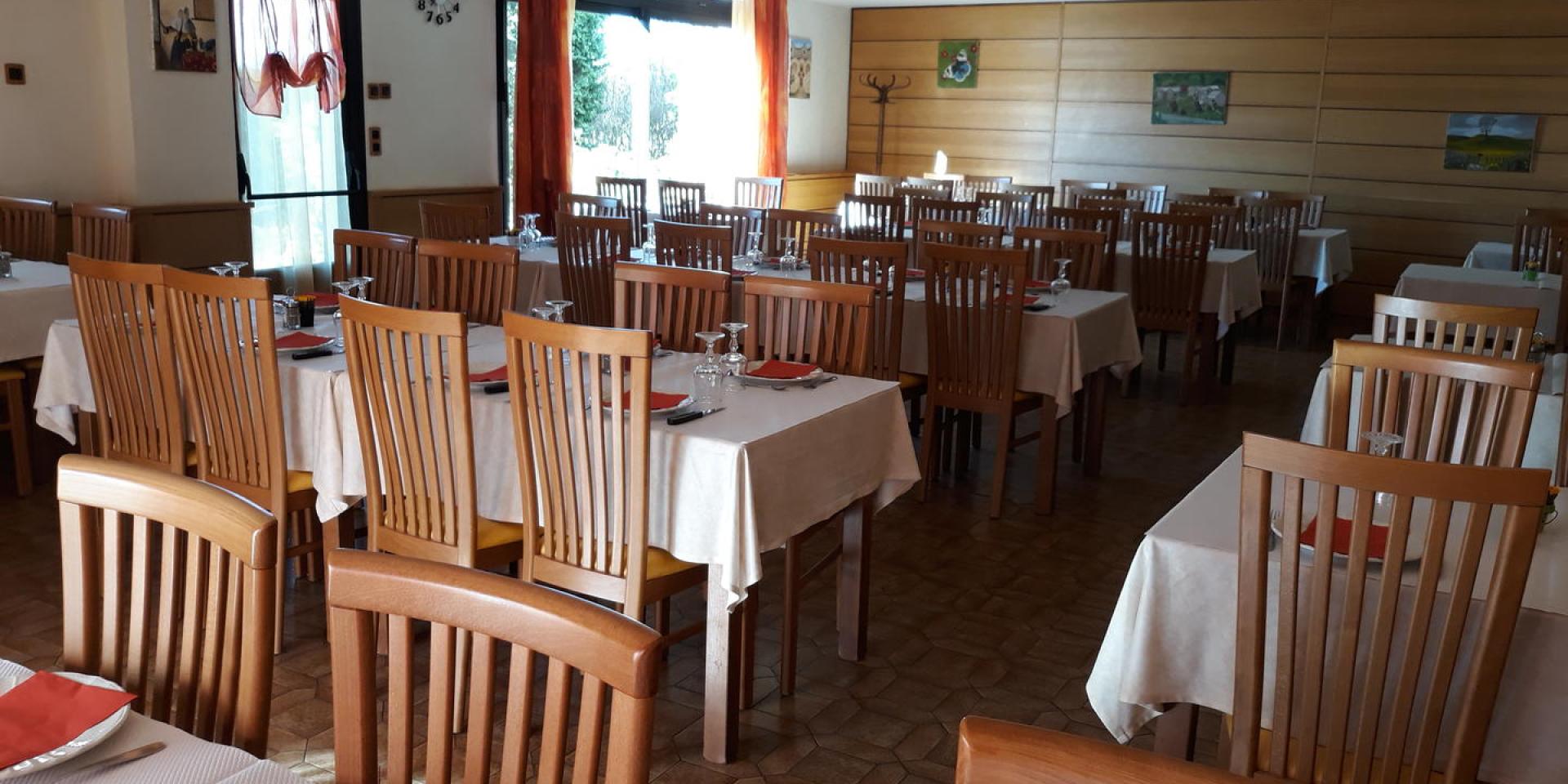 Bars et restaurants sur les Grands Causses | De l'Aubrac aux Gorges du Tarn Bars et restaurants sur les Grands Causses | De l'Aubrac aux Gorges du Tarn